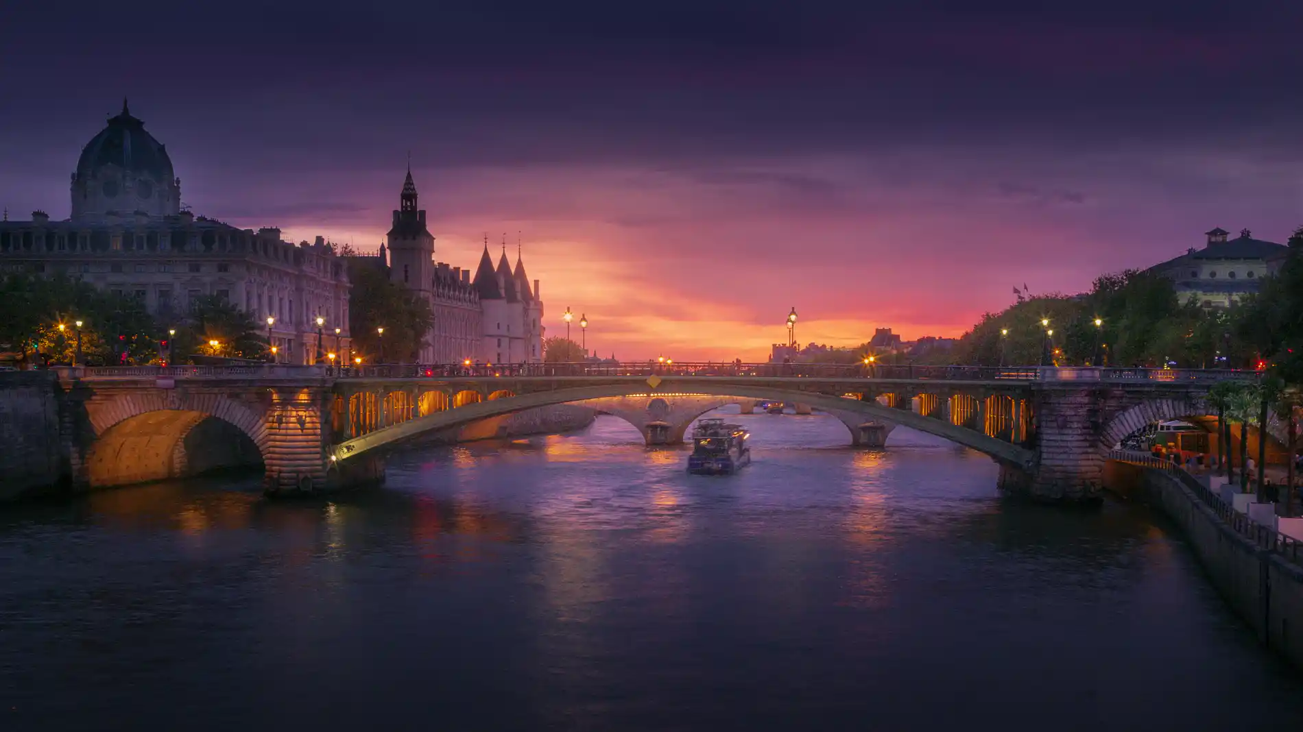 Seine River: Map, Facts & Paris Landmarks
