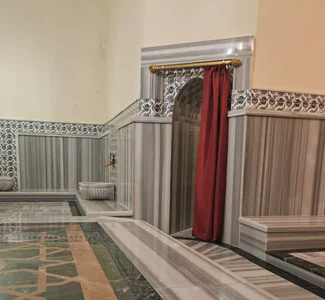 Istanbul: Istanbul: Hamam Experience – Scrubbing, Foam Ritual, Meals ...